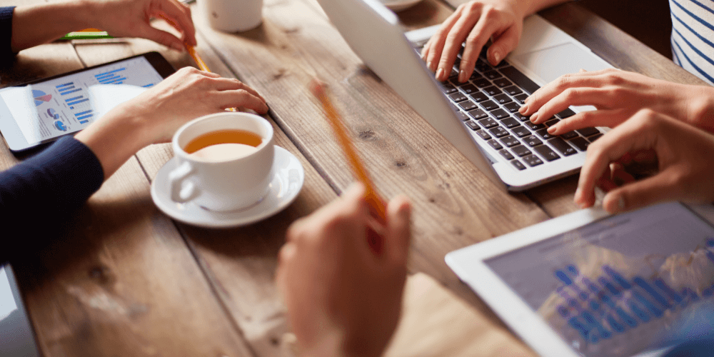 Microsoft Direct vs Indirect CSP: Key Differences, Pros, Cons